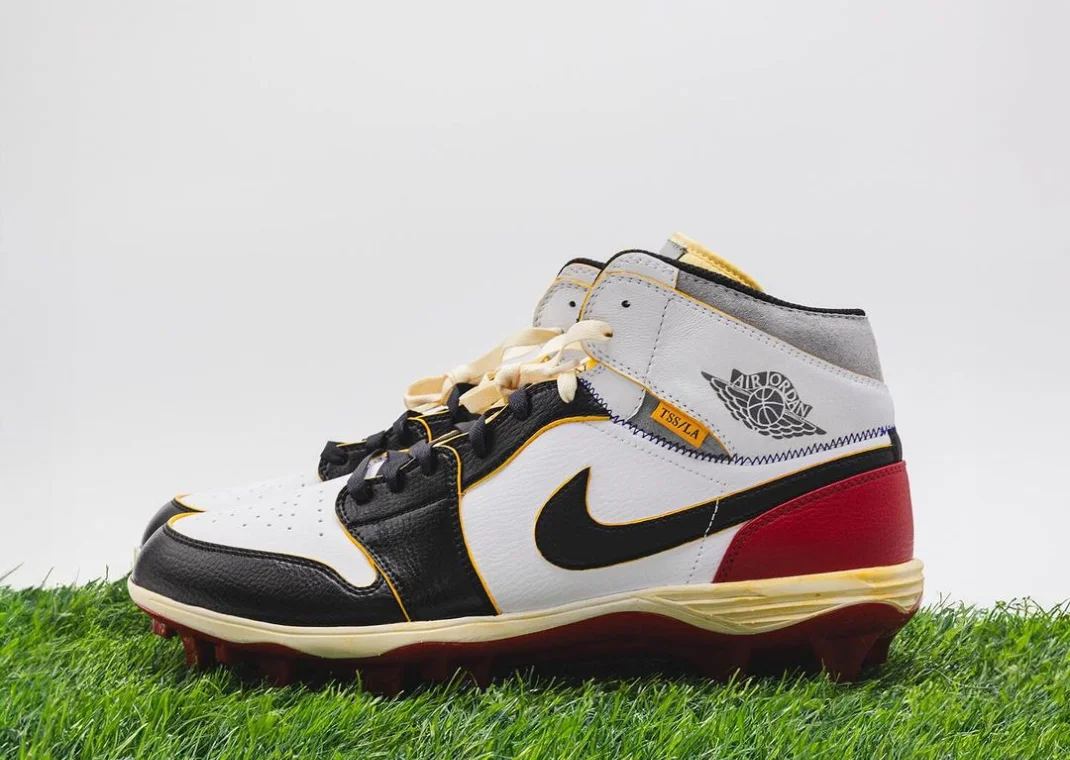 George Kittle a porté une Jordan 1 inspirée de Custom Union LA par The ...